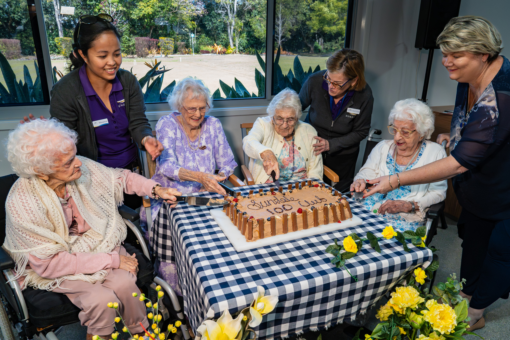 100 clubs celebrate new and old members | Sundale